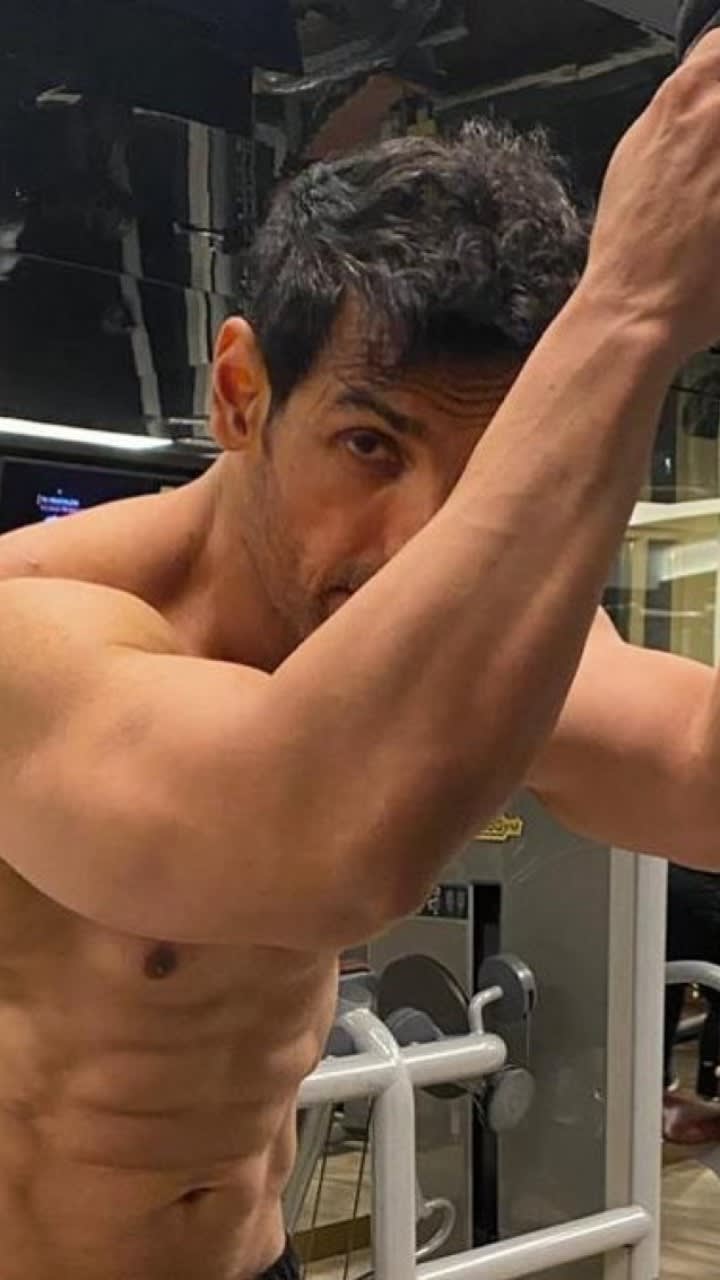 john abraham triceps