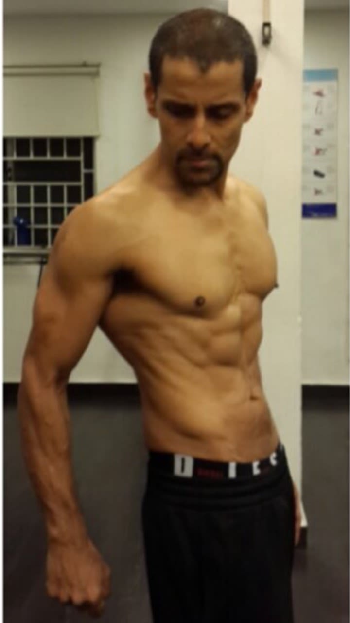 vikram six pack