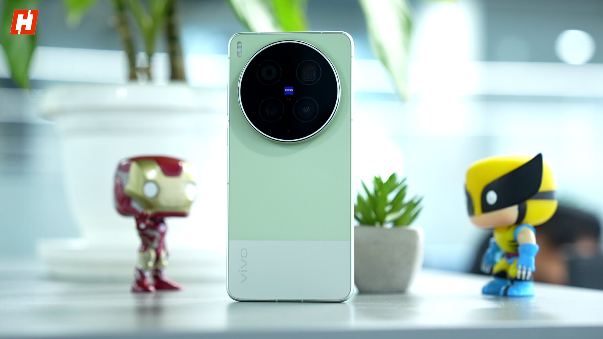 Vivo X300 Ultra Review: The Ultimate Camera Flagship of 2026?